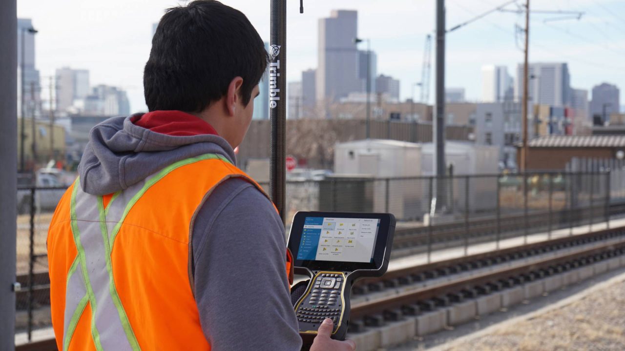 New Trimble TSC7 Controller and New Field Applications Enable Mobile ...